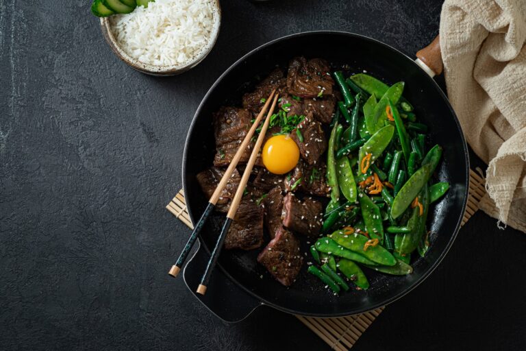 Howard Street Inn Menu - Food & Drinks in Niles, IL